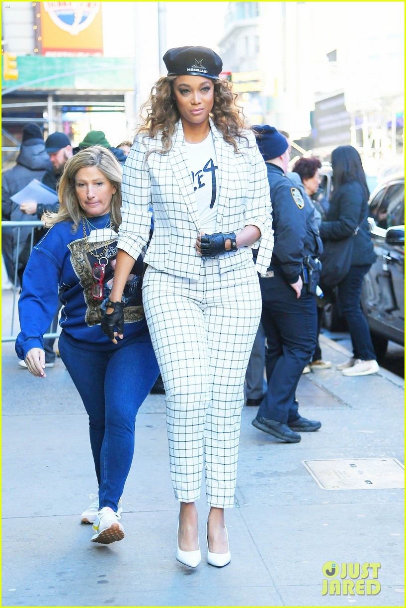 Tyra Banks Reveals Her Son York Can Already 'Smize'! (Video): Photo ...