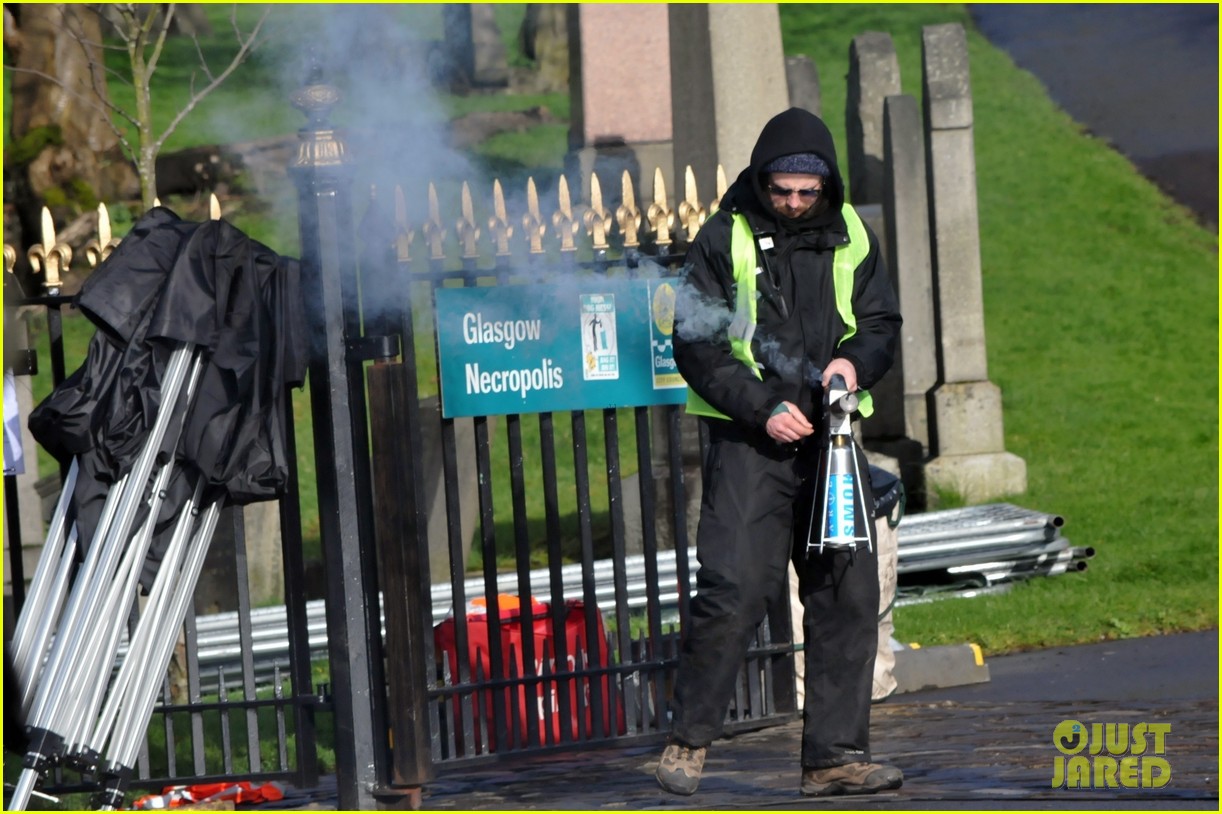 'The Batman' Movie Films Motorcycle Scene - See the Set Pics!: Photo ...