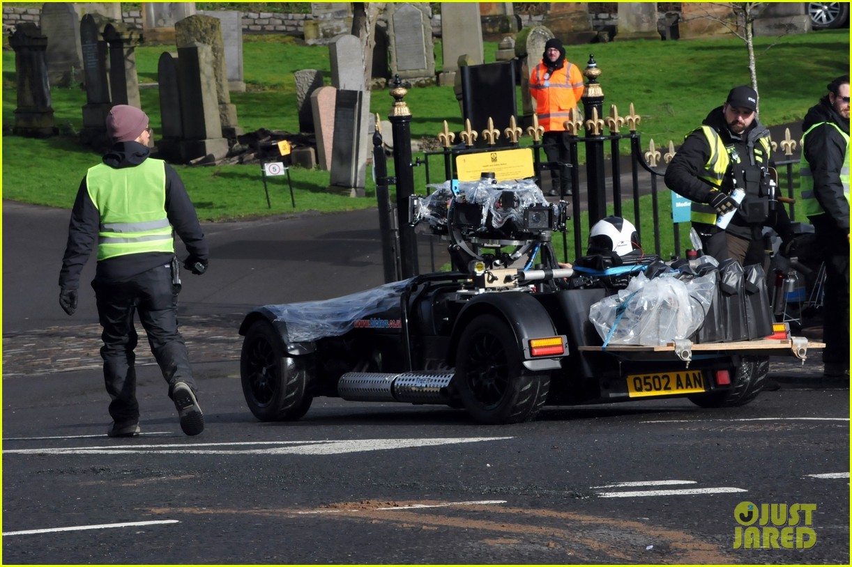 'The Batman' Movie Films Motorcycle Scene - See the Set Pics!: Photo ...