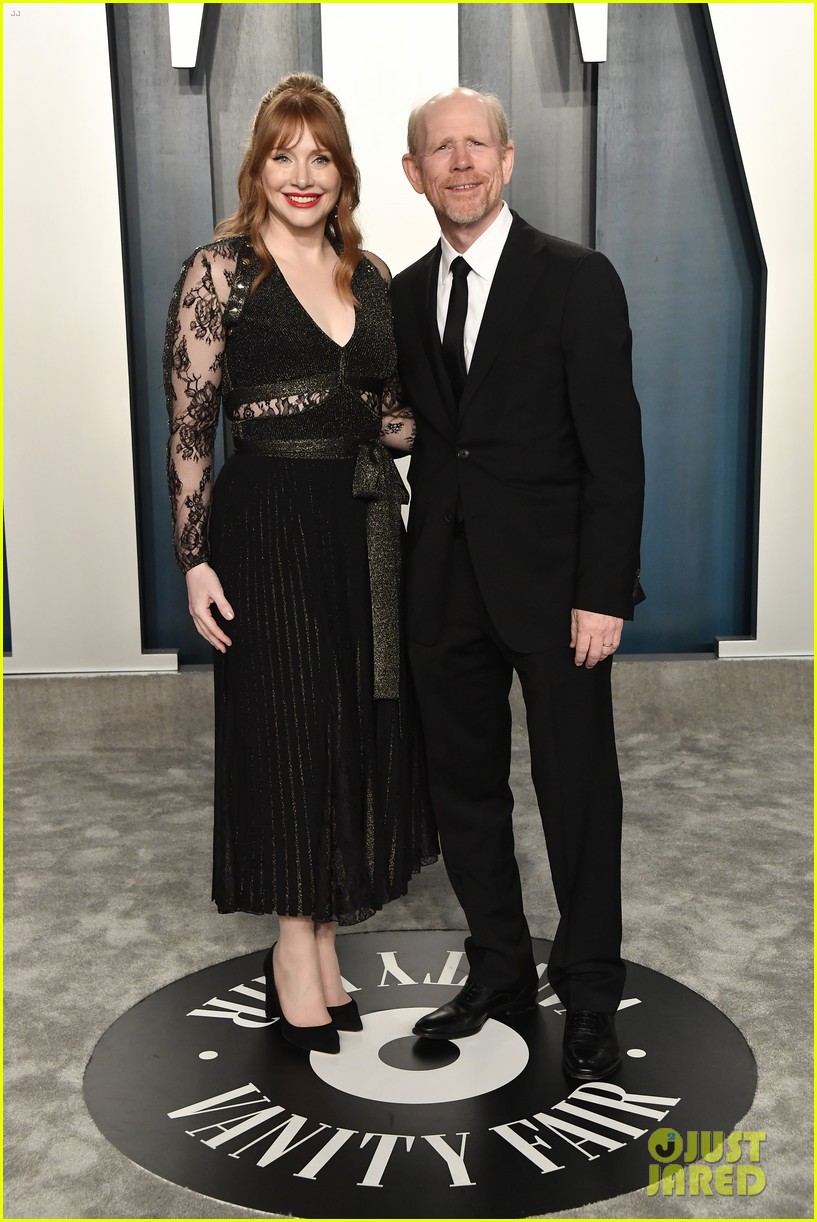 Bryce Dallas Howard Brings Dad Ron To Vanity Fair's Oscar Party 2020 ...
