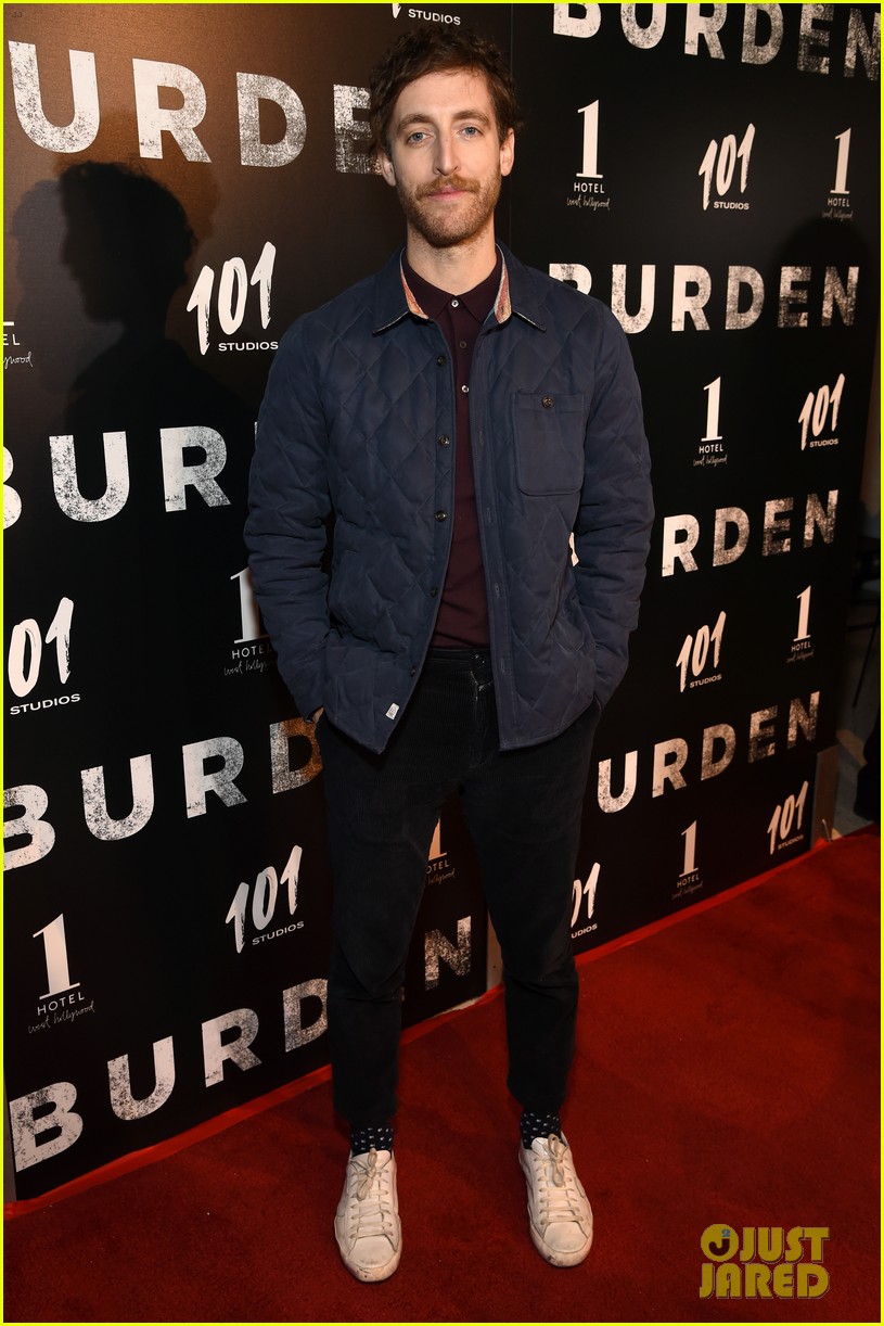 Gerard Butler Shares a Silly Red Carpet Moment with 'Burden' Director ...