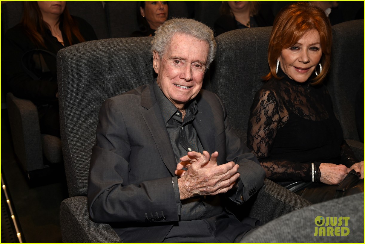 Gerard Butler Shares a Silly Red Carpet Moment with 'Burden' Director ...