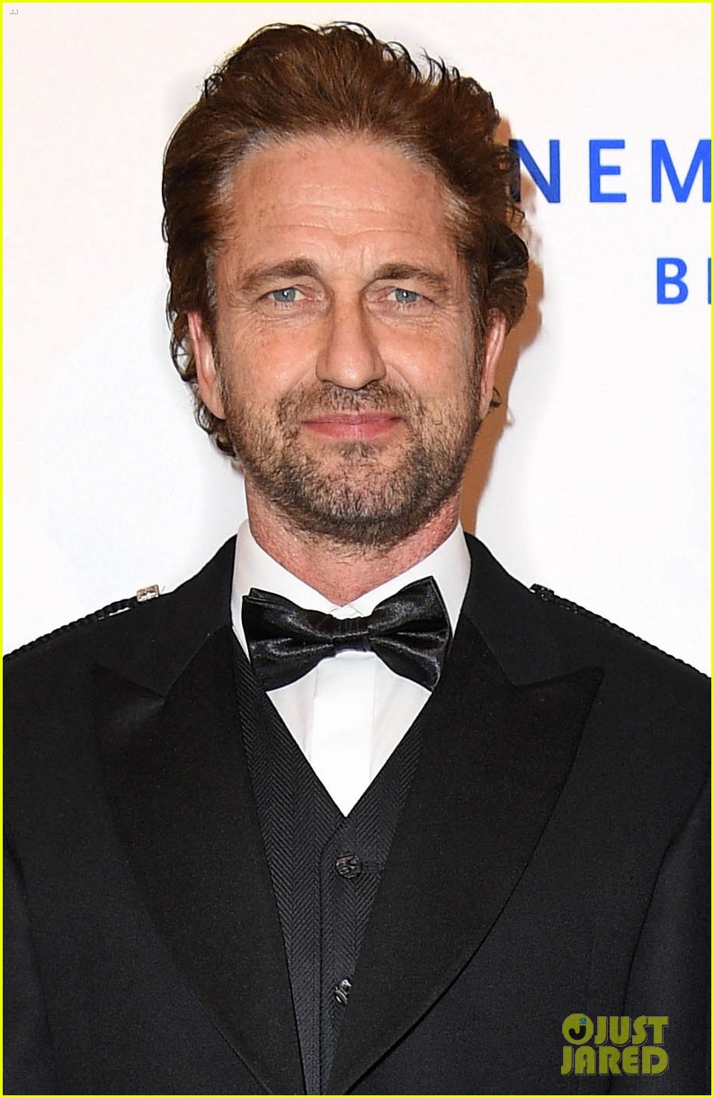 Gerard Butler Rocks a Kilt for Cinema for Peace Gala 2020 in Berlin ...