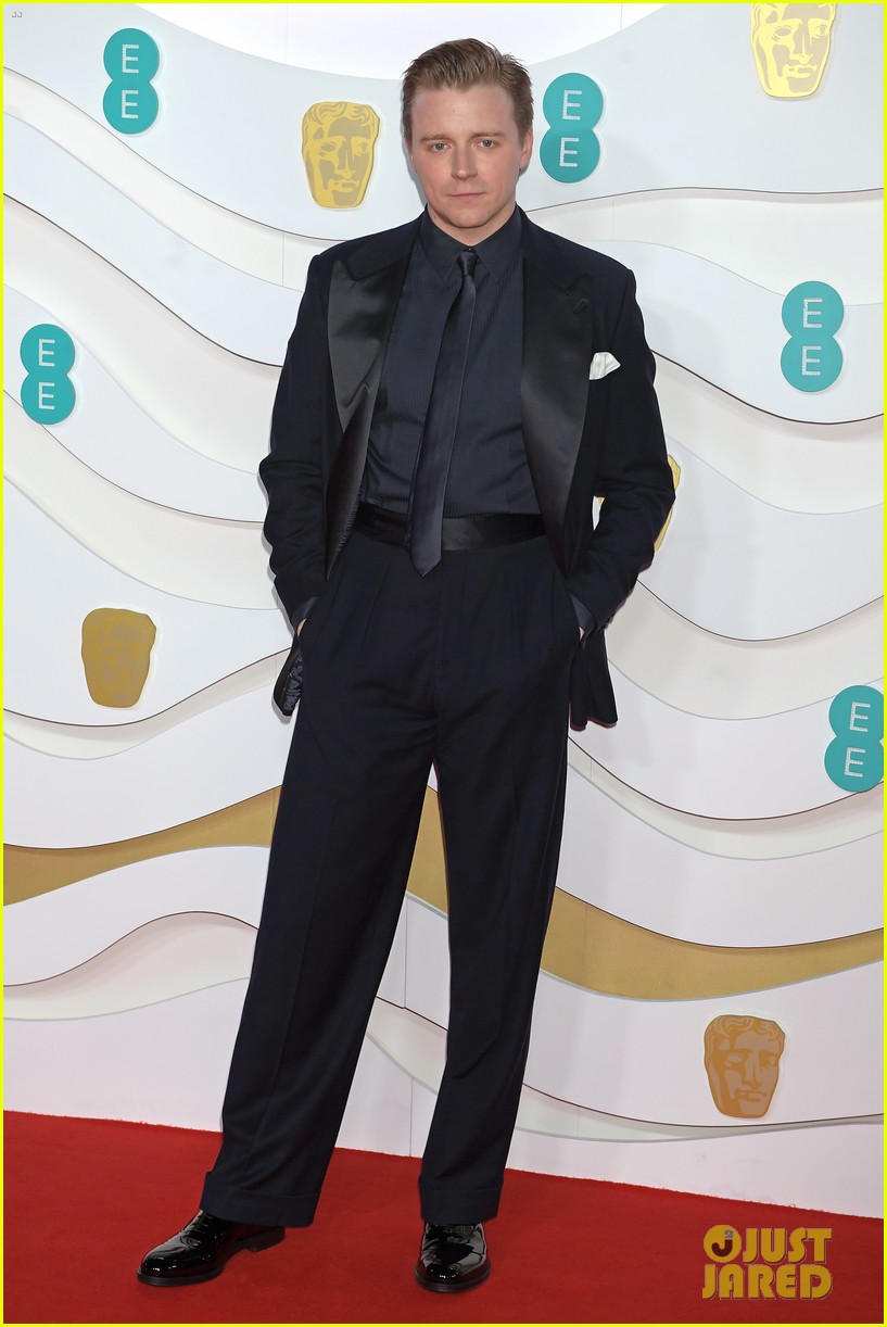 Lily-Rose Depp Stuns in Lace at BAFTAs 2020 With Joe Alwyn & Kaitlyn ...