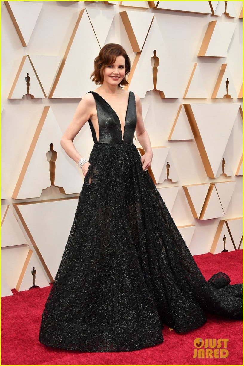 Geena Davis Stuns in Beautiful Black Gown at Oscars 2020: Photo 4433702 ...
