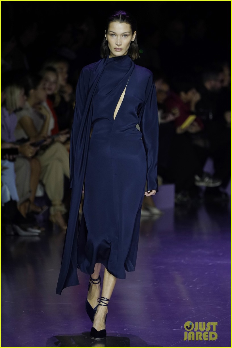 Photo: irina shayk gigi hadid bella hadid missoni boss show milan 11 ...