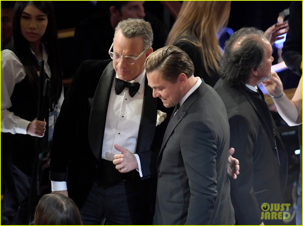 Tom Hanks Yells 'I Am Spartacus' To Honor Kirk Douglas at Oscars 2020: Photo 4434295 | Kirk ...