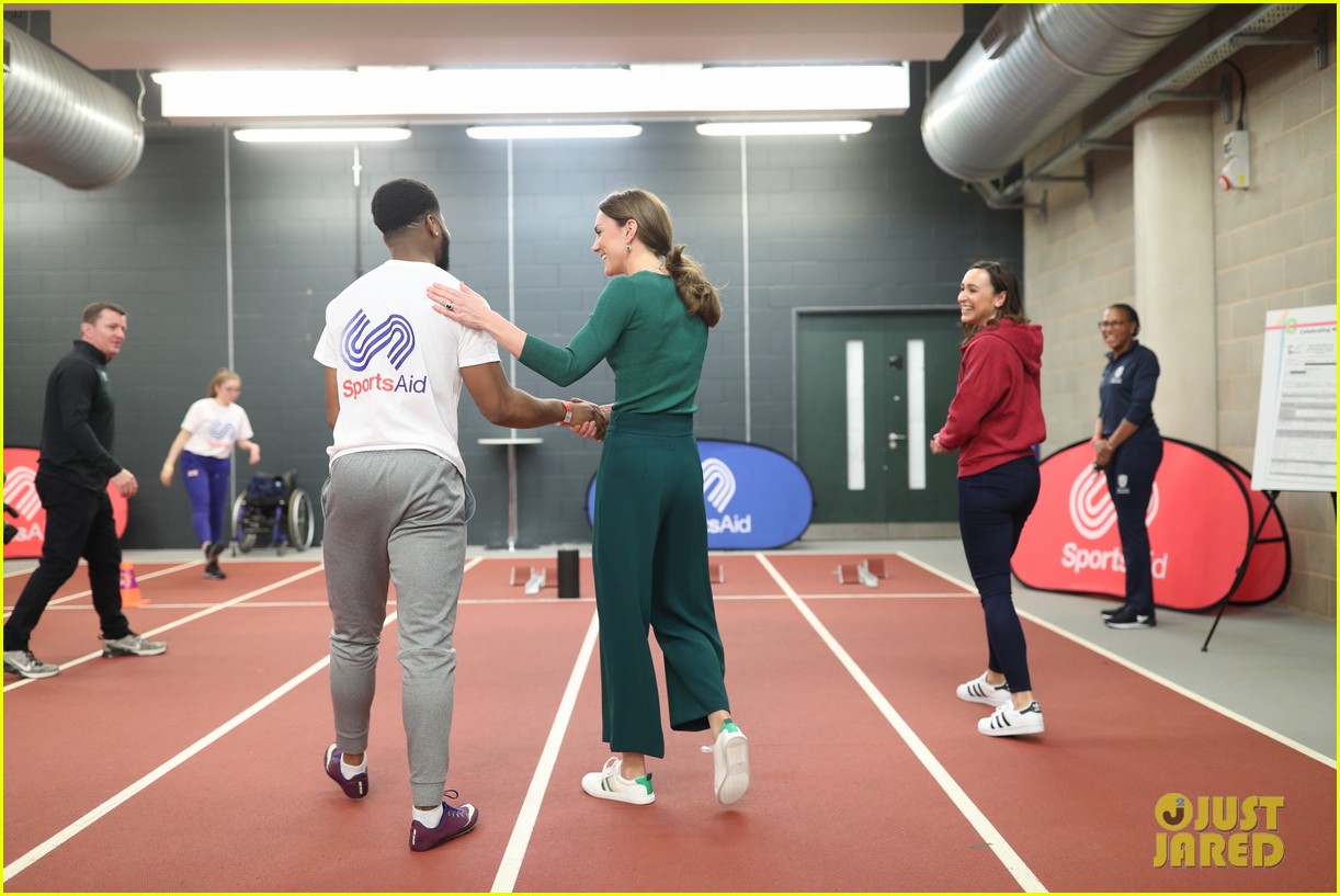 Duchess Kate Middleton Shows Off Her Running Skills & It's All on Video ...