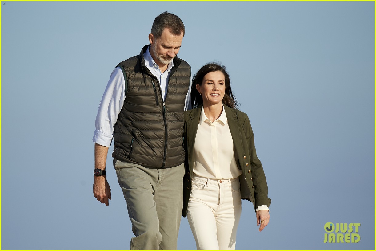 Spain's King Felipe & Queen Letizia Spotted Holding Hands During Trip ...