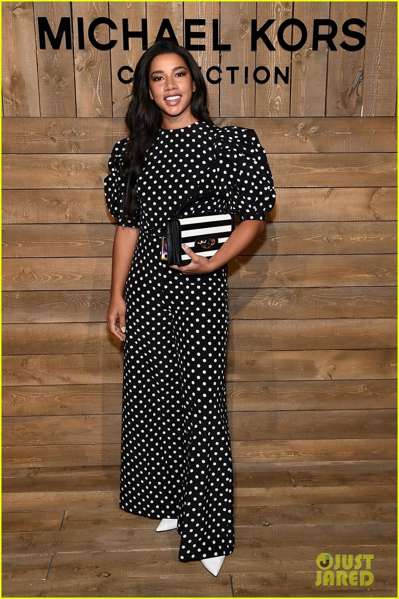 Blake Lively, Issa Rae & Julia Louis-Dreyfus Make The Perfect Trio at ...