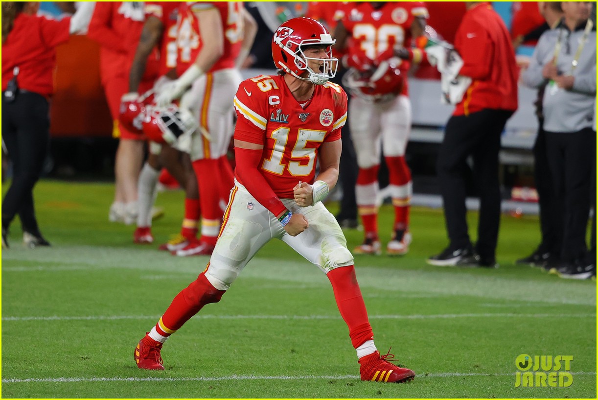 Patrick Mahomes Makes History with MVP Title at Super Bowl 2020!: Photo ...