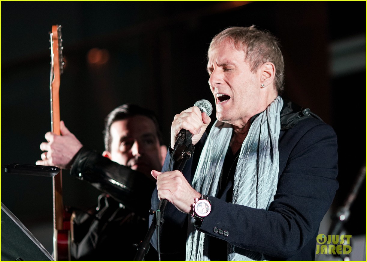 Miley Cyrus Covers The Doors' 'Roadhouse Blues' At 'Morrison Hotel ...