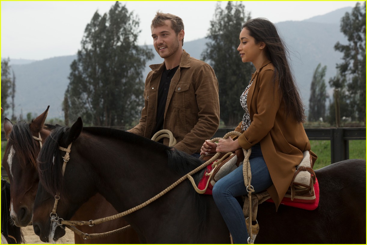 Peter Weber's Ex Merissa Pence Warns Him About Victoria Fuller on 'The ...