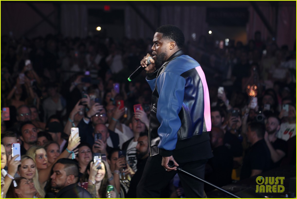 Post Malone Performs at Super Bowl Party Hosted by Kevin Hart!: Photo ...