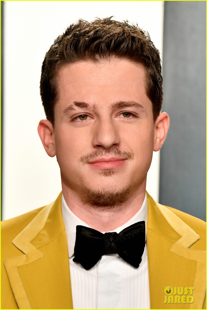 Charlie Puth Goes Colorful at Vanity Fair Oscar Party 2020: Photo ...