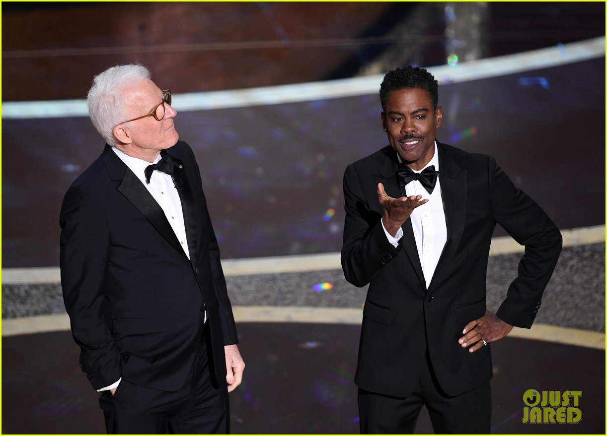 Former Hosts Steve Martin & Chris Rock Call Out Oscars 2020 for Lack of ...