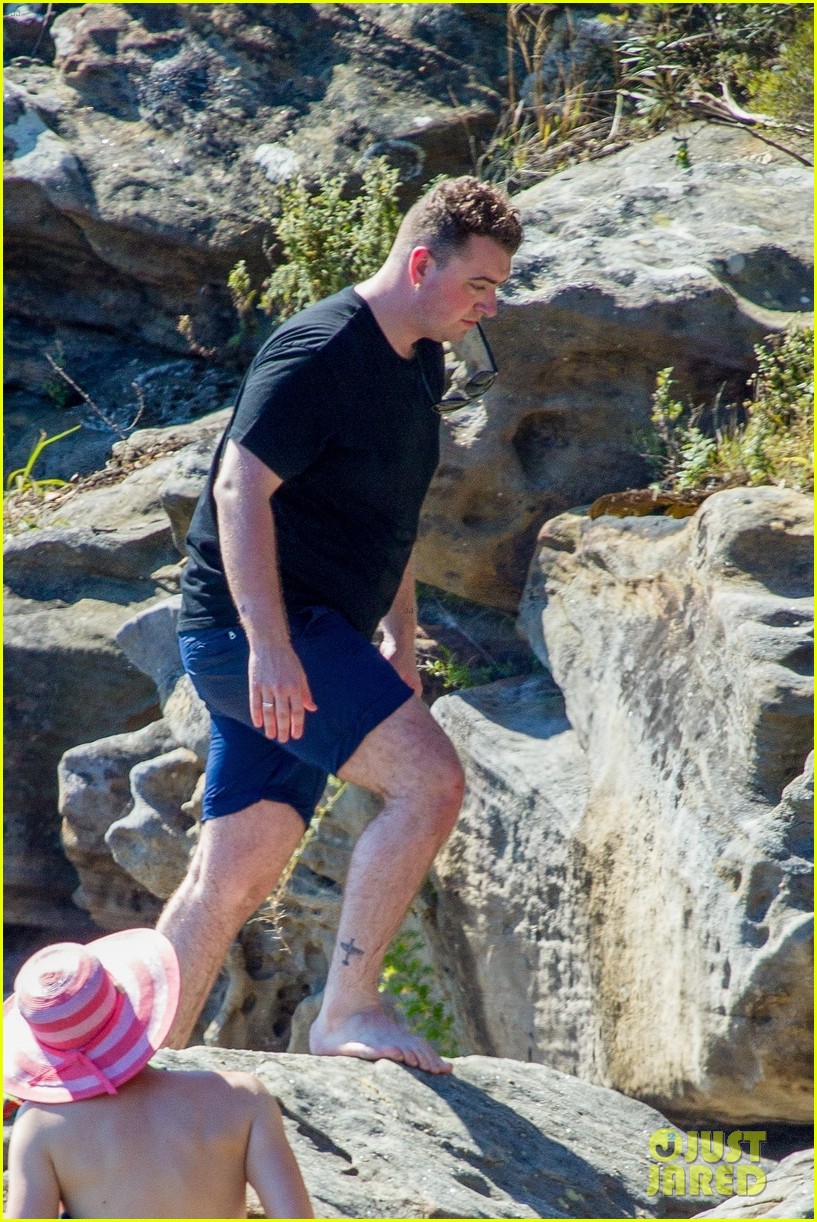 Photo: sam smith beach stop after single release misgendered 03 | Photo ...
