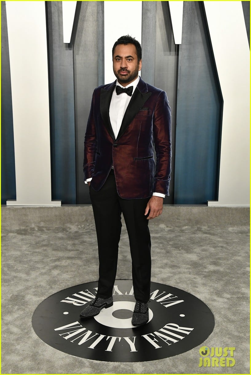 Andy Samberg & Adam Scott are Joined By Their Wives at Vanity Fair ...