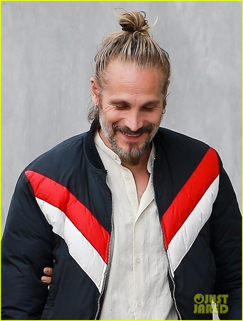 Zoe Saldana & Hubby Marco Perego Share a Laugh During Lunch Date ...