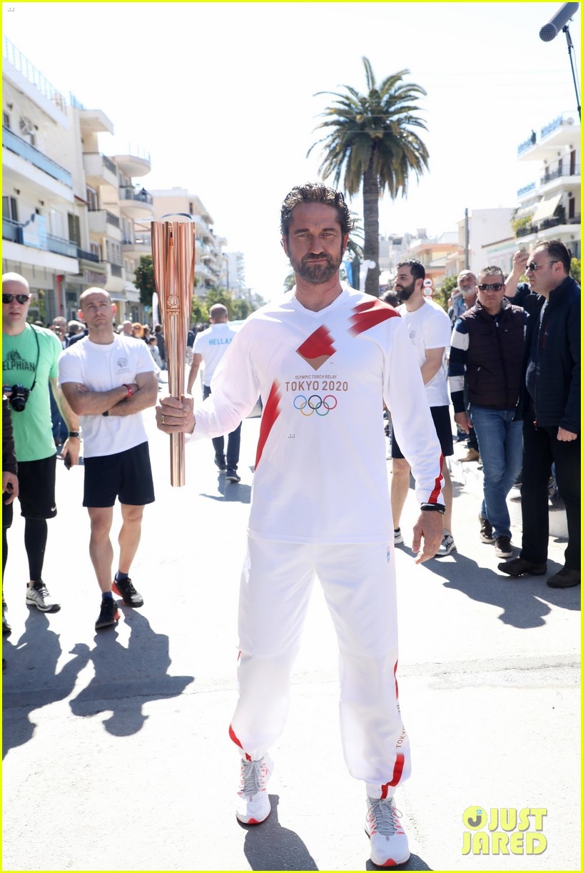 Gerard Butler Lights the Olympic Torch During Event in Sparta!: Photo ...