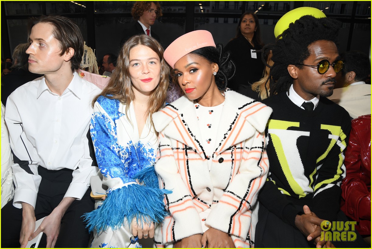 Caitriona Balfe Looks Royal in Blue at Valentino's Paris Fashion Week ...