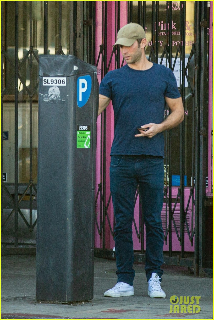 Chace Crawford Looks So Fit While Wearing a Tight Tee (Photos): Photo ...