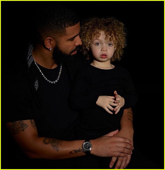 Drake Shares First Photos of His Son Adonis' Face: Photo 4451960 ...