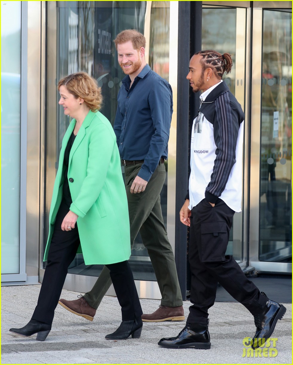 Prince Harry Beats Lewis Hamilton in Pit Stop Test During Silverstone ...