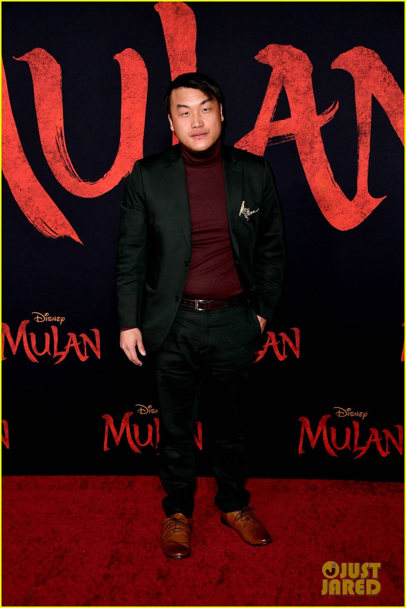 Donnie Yen, Jet Li, & More 'Mulan' Stars Step Out for L.A. Premiere ...