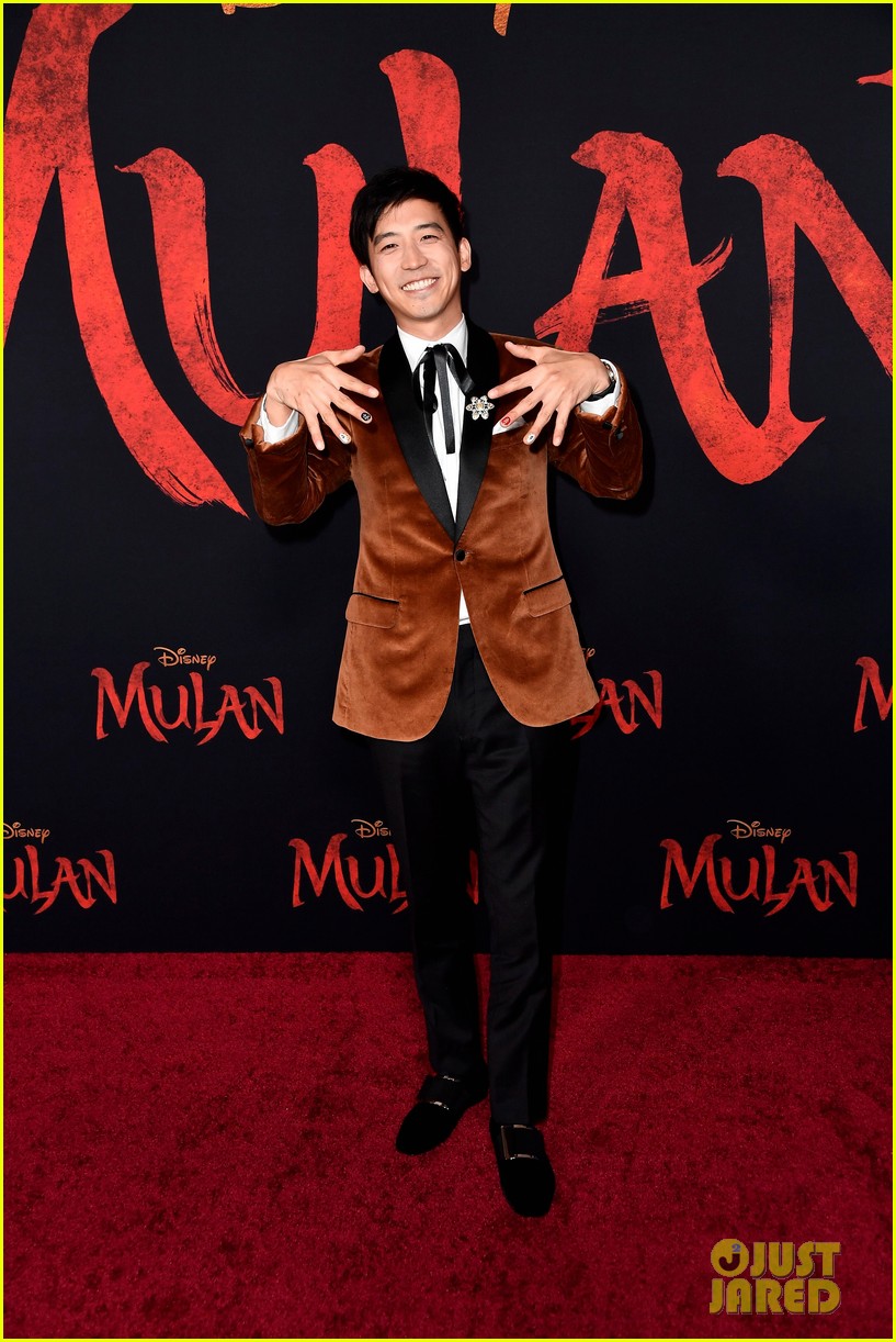 Donnie Yen, Jet Li, & More 'Mulan' Stars Step Out for L.A. Premiere ...