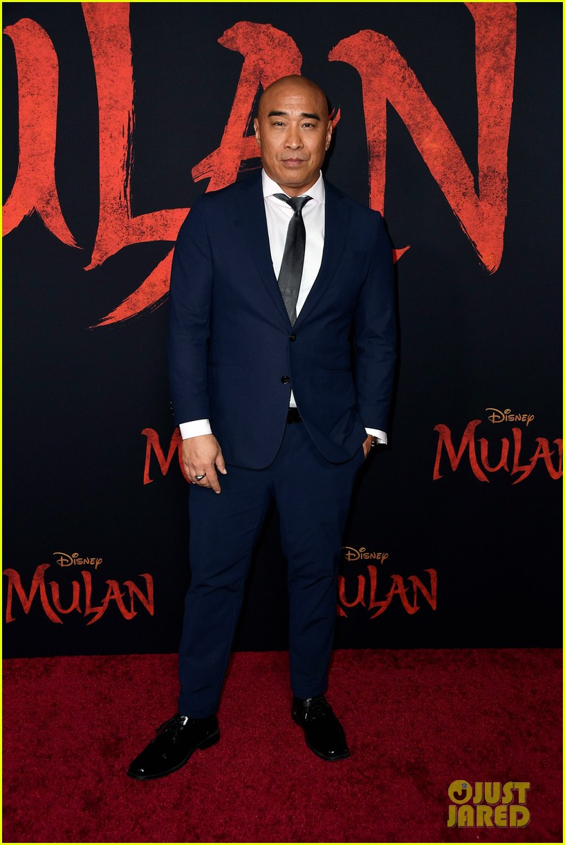 Donnie Yen, Jet Li, & More 'Mulan' Stars Step Out for L.A. Premiere ...