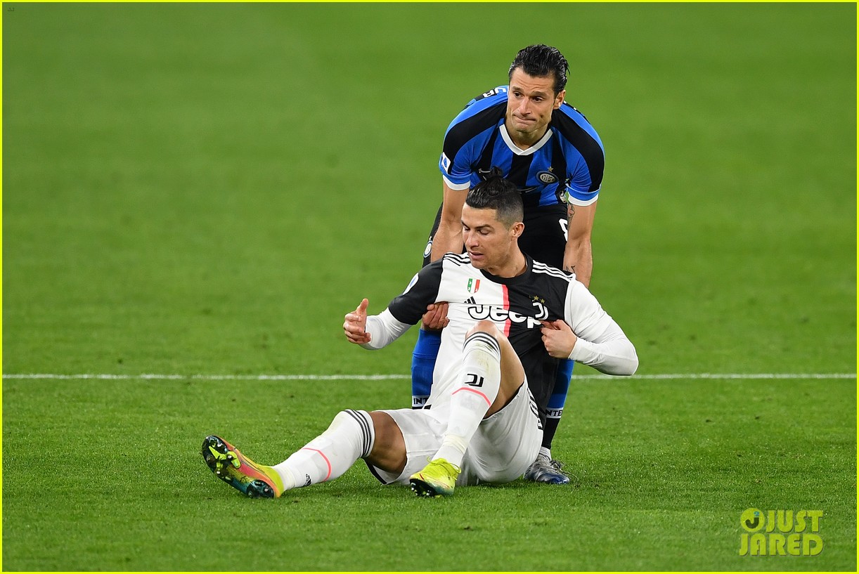 Cristiano Ronaldo Plays 1,000th Soccer Game to Empty Stadium in Italy ...