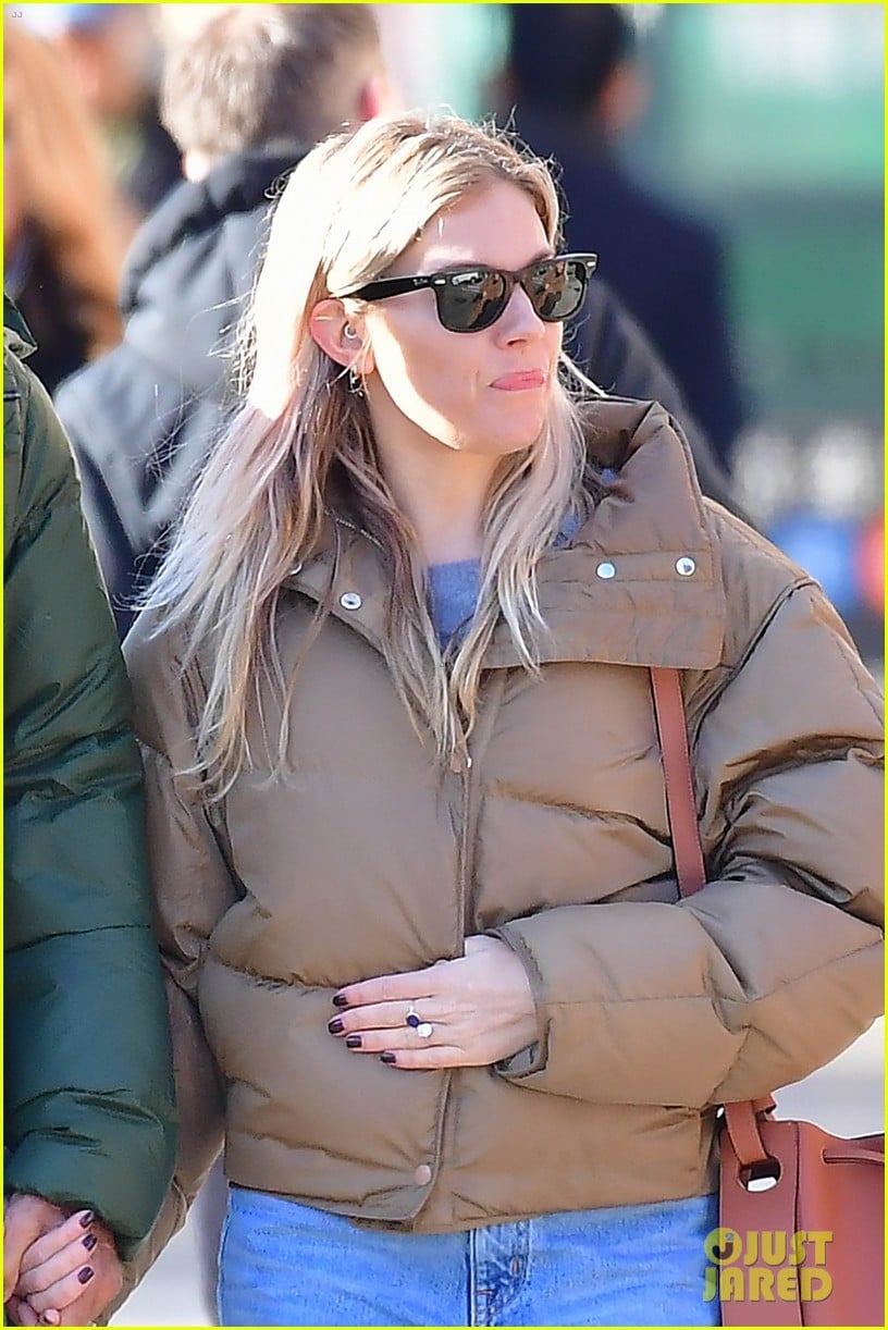 Sienna Miller Takes NYC Stroll With Dad Edwin: Photo 4446948 | Sienna ...