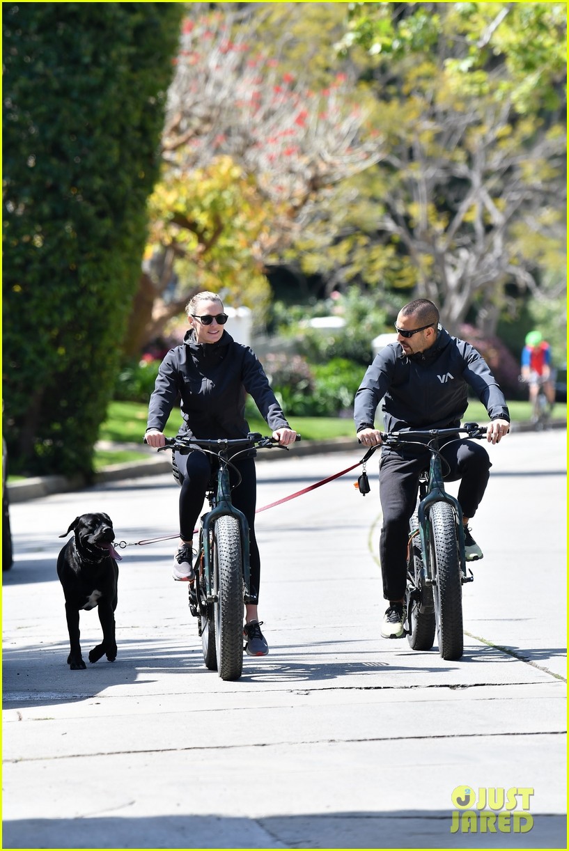 Robin Wright & Husband Clement Giraudet Go For a Bike Ride with Their ...
