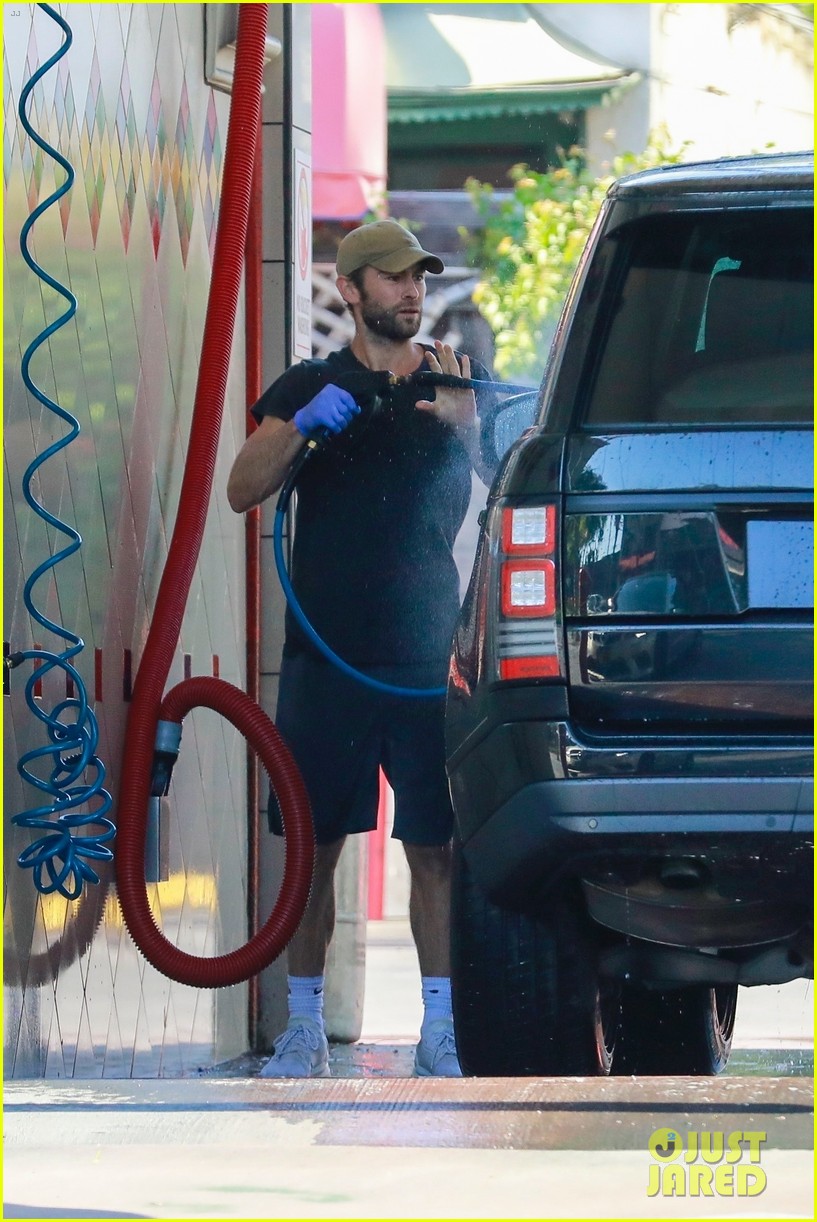 Chace Crawford Went to a DIY Car Wash & Put His Bulging Biceps on ...