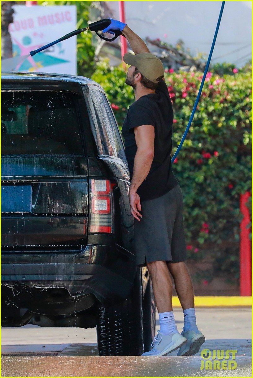 Chace Crawford Went to a DIY Car Wash & Put His Bulging Biceps on ...