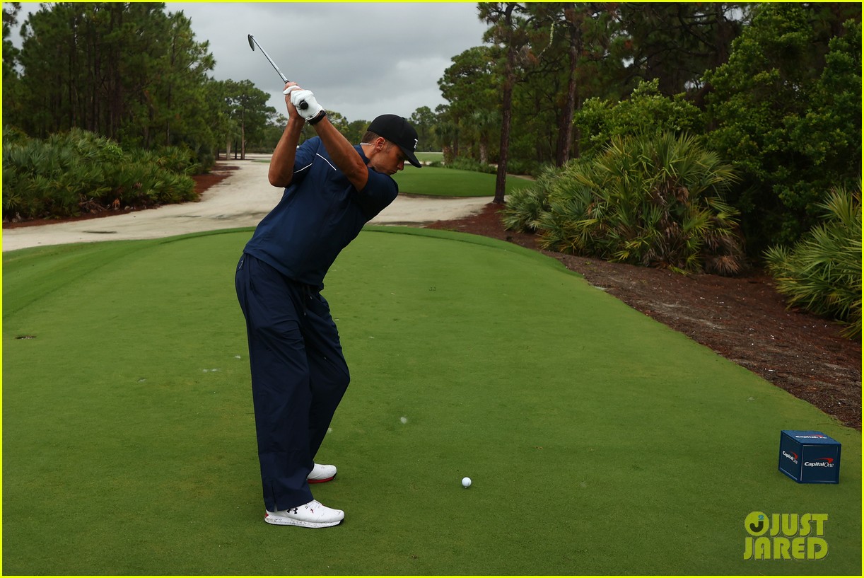 Tom Brady Reacts to Splitting His Pants During Charity Golf Match ...