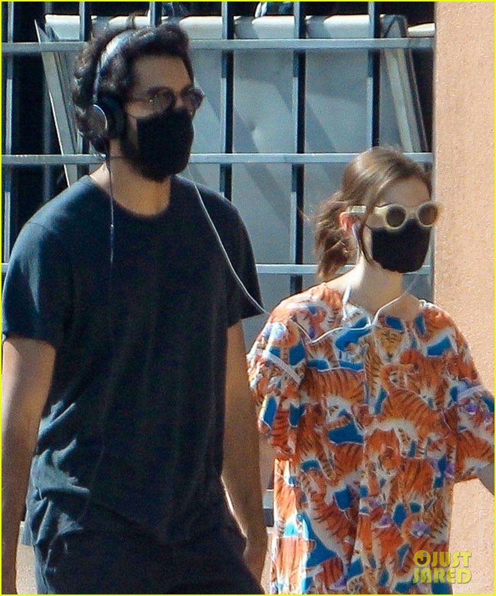 Dev Patel & Girlfriend Tilda Cobham-Hervey Wear Protective Masks on ...
