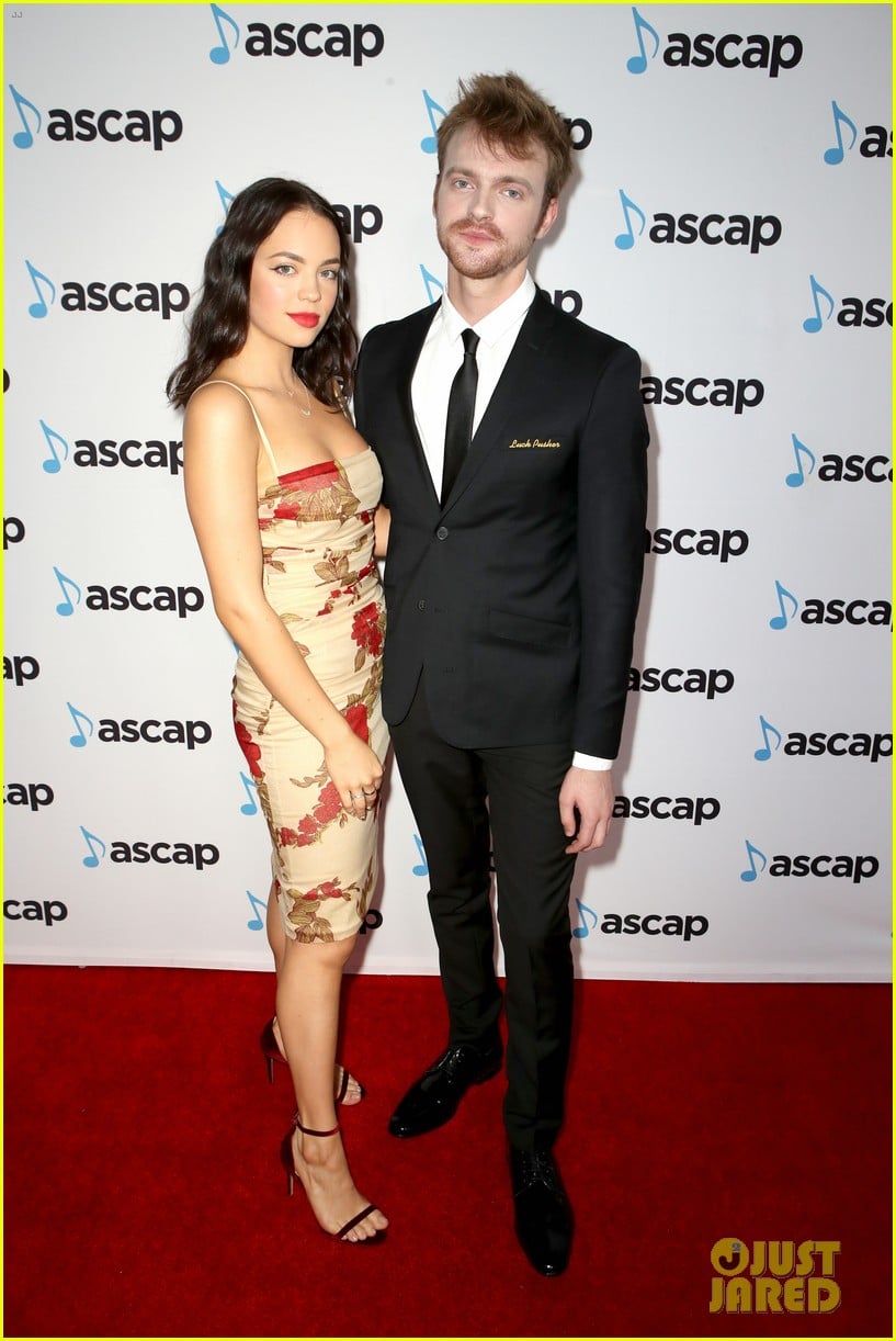 Finneas Reveals If He Plans On Proposing to Girlfriend Claudia Sulewski ...