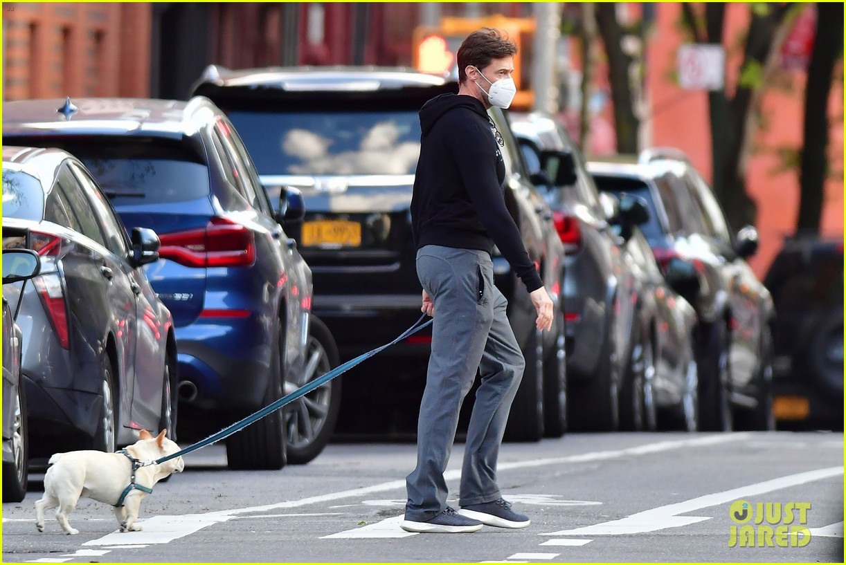 Hugh Jackman Has Been Dancing To 'Shipoopi' From 'The Music Man' To ...