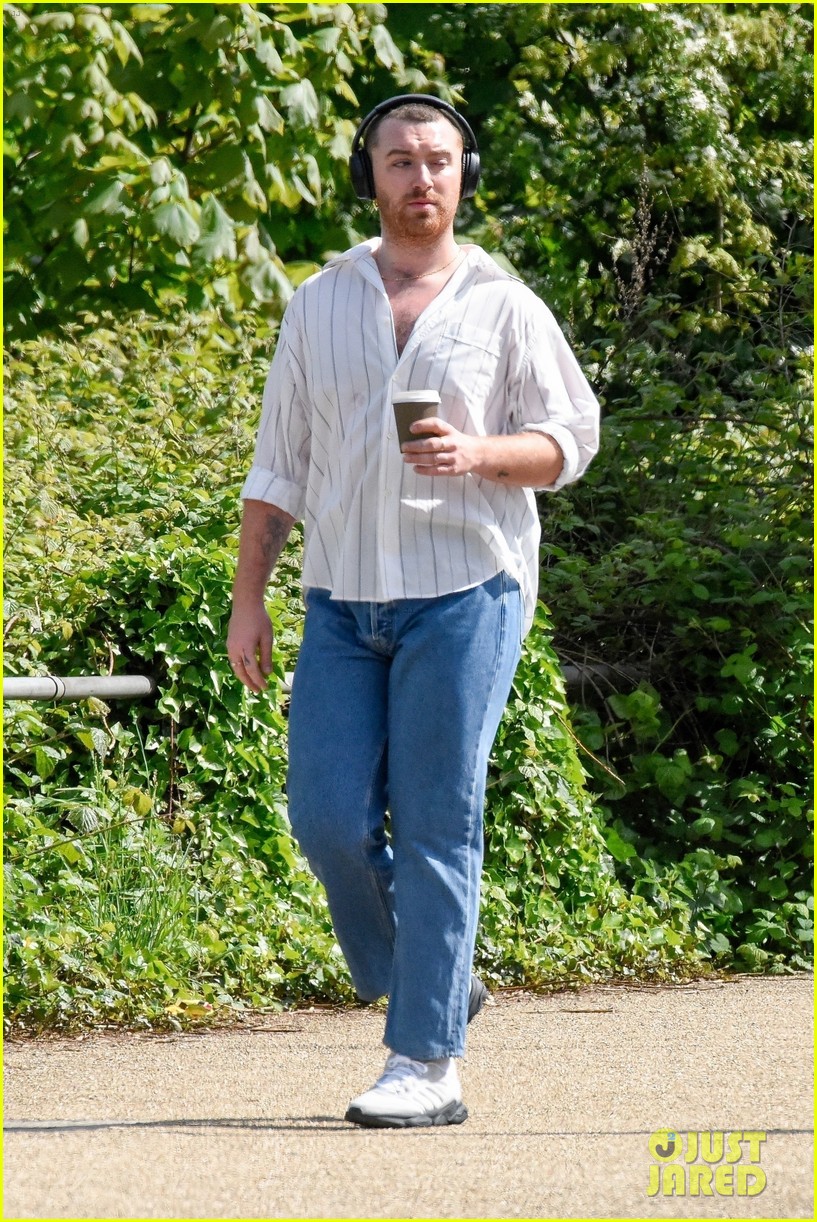 Sam Smith Looks Happy on an Afternoon Walk Amid Quarantine: Photo ...