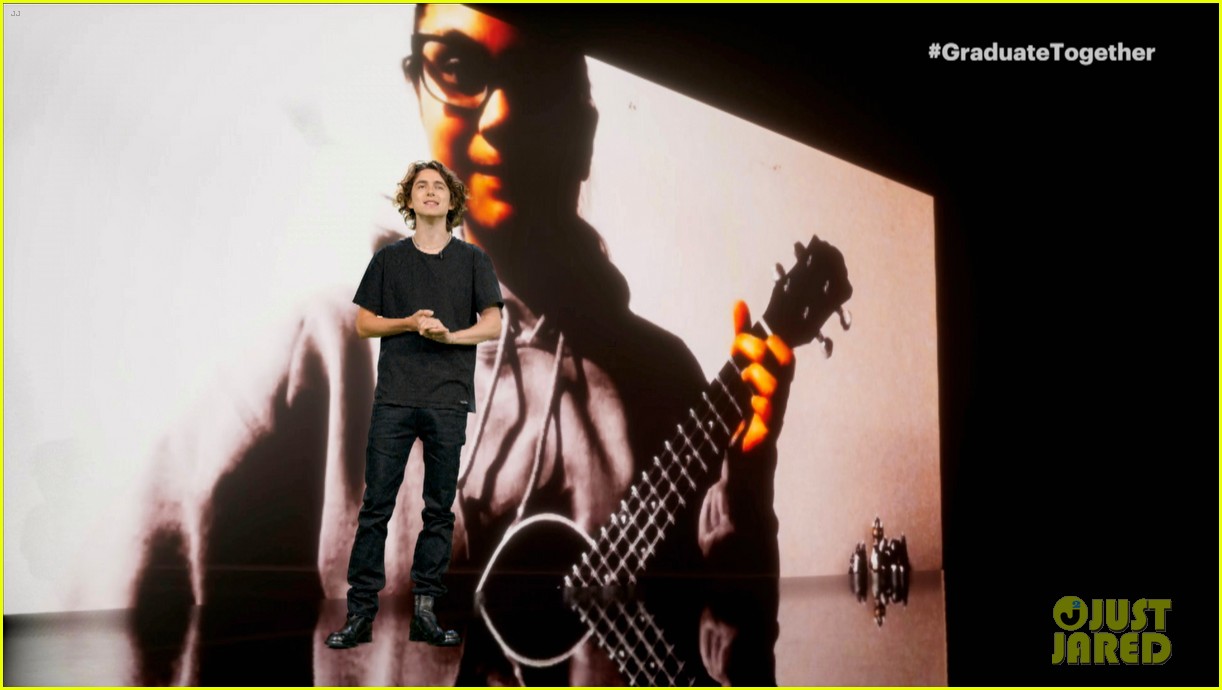 Timothee Chalamet Pays Tribute to His Statistics Teachers During ...