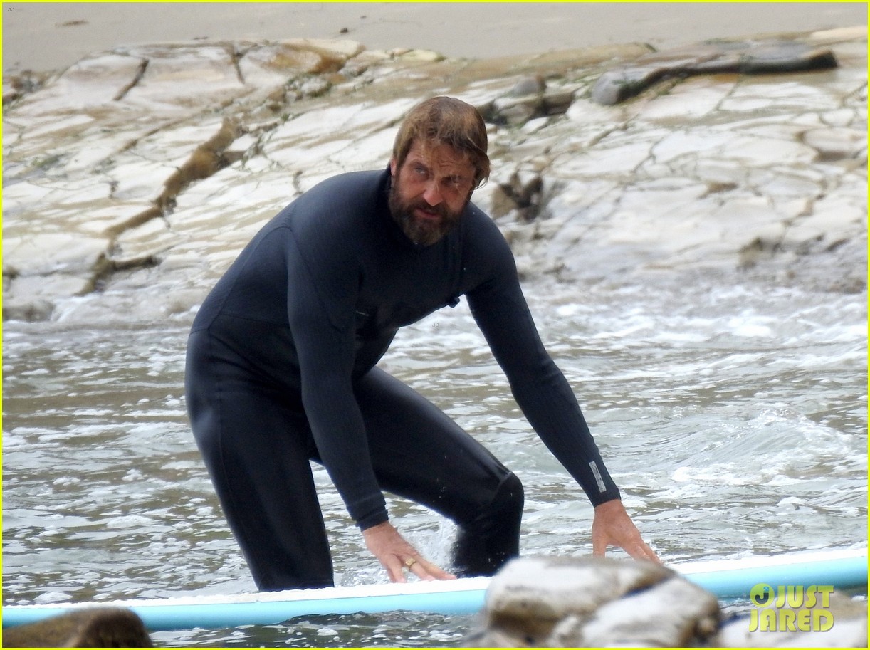 Gerard Butler Puts On His Skintight Wetsuit for a Day of Surfing: Photo ...