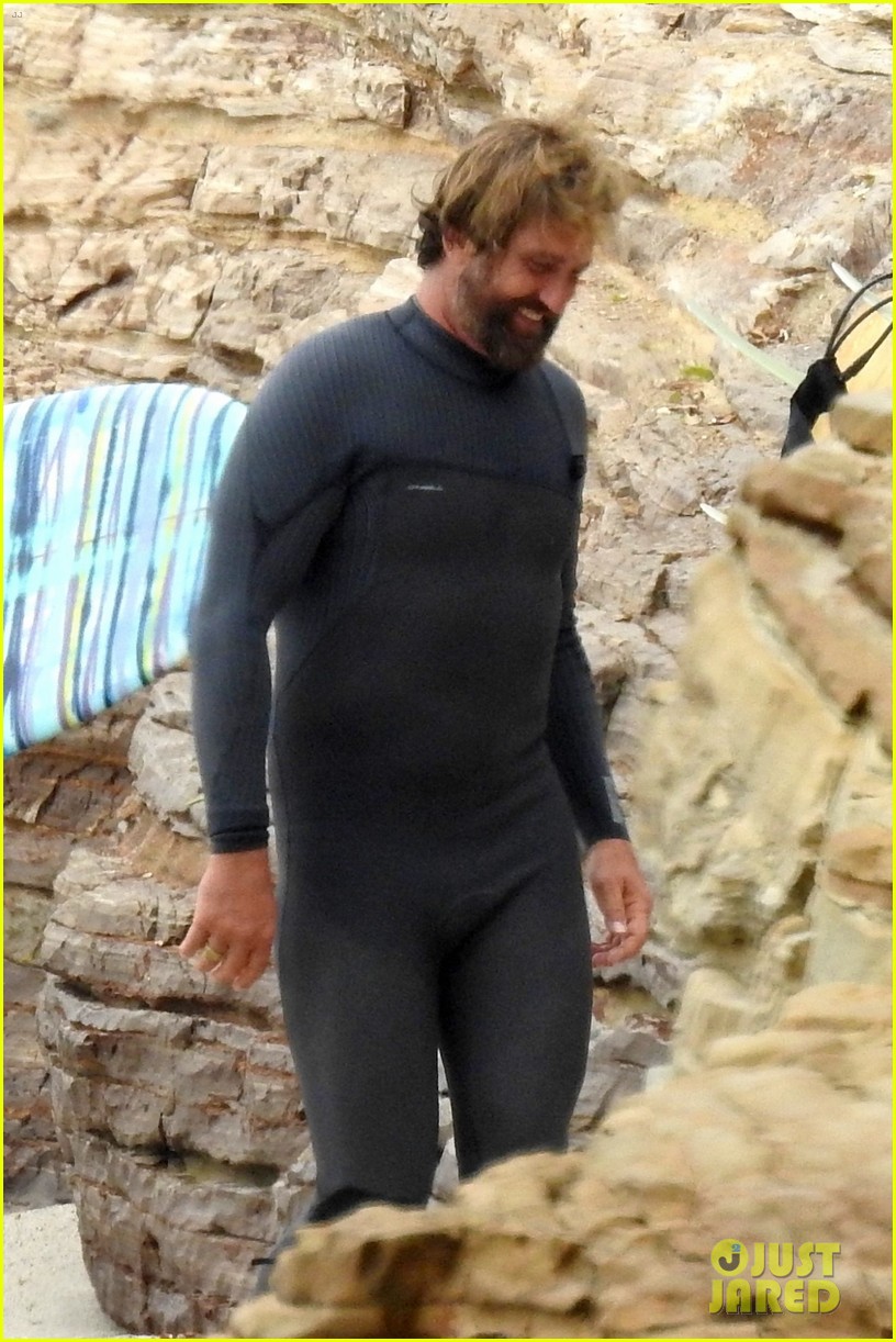Gerard Butler Puts On His Skintight Wetsuit for a Day of Surfing: Photo ...