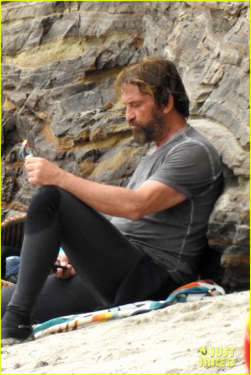 Gerard Butler Puts On His Skintight Wetsuit for a Day of Surfing: Photo ...