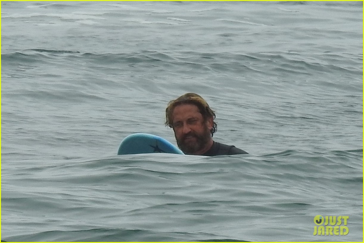 Gerard Butler Puts On His Skintight Wetsuit for a Day of Surfing: Photo ...