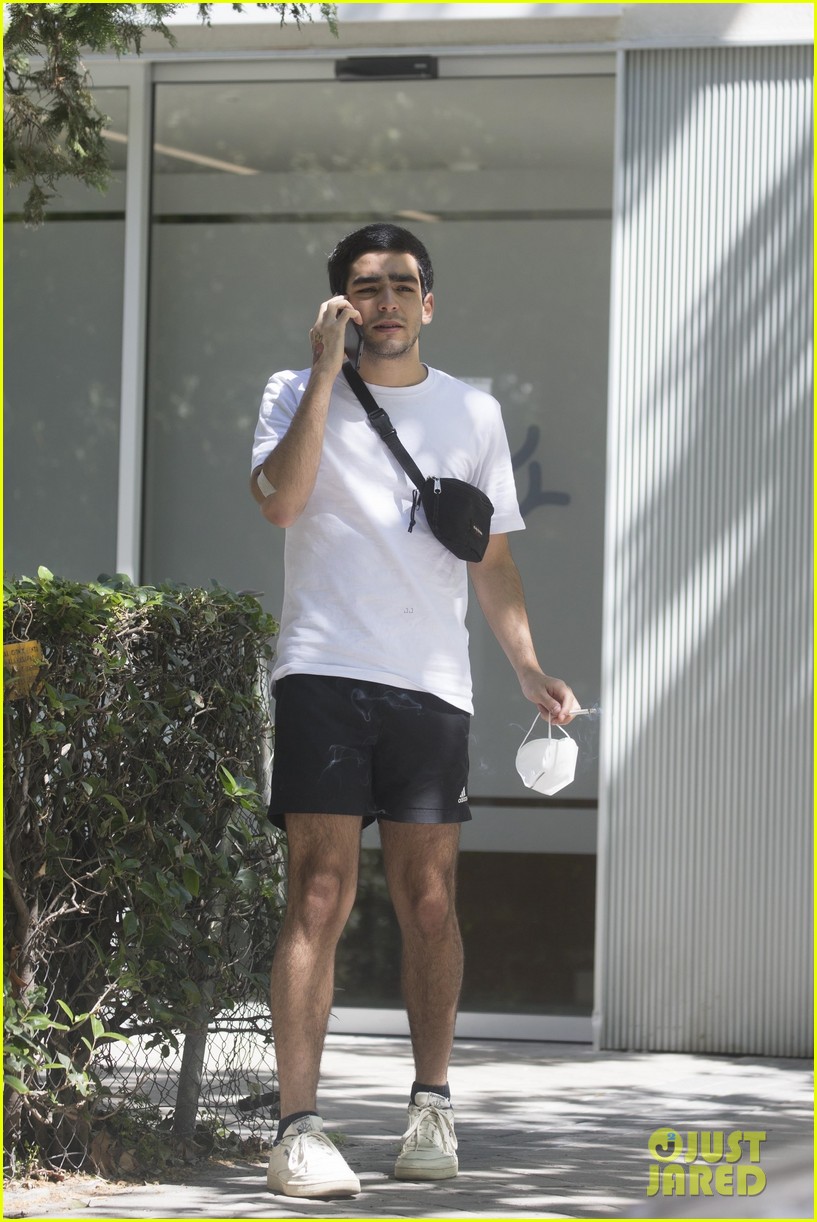 Elite's Omar Ayuso & Arón Piper Step Out in Madrid: Photo 4461816 ...