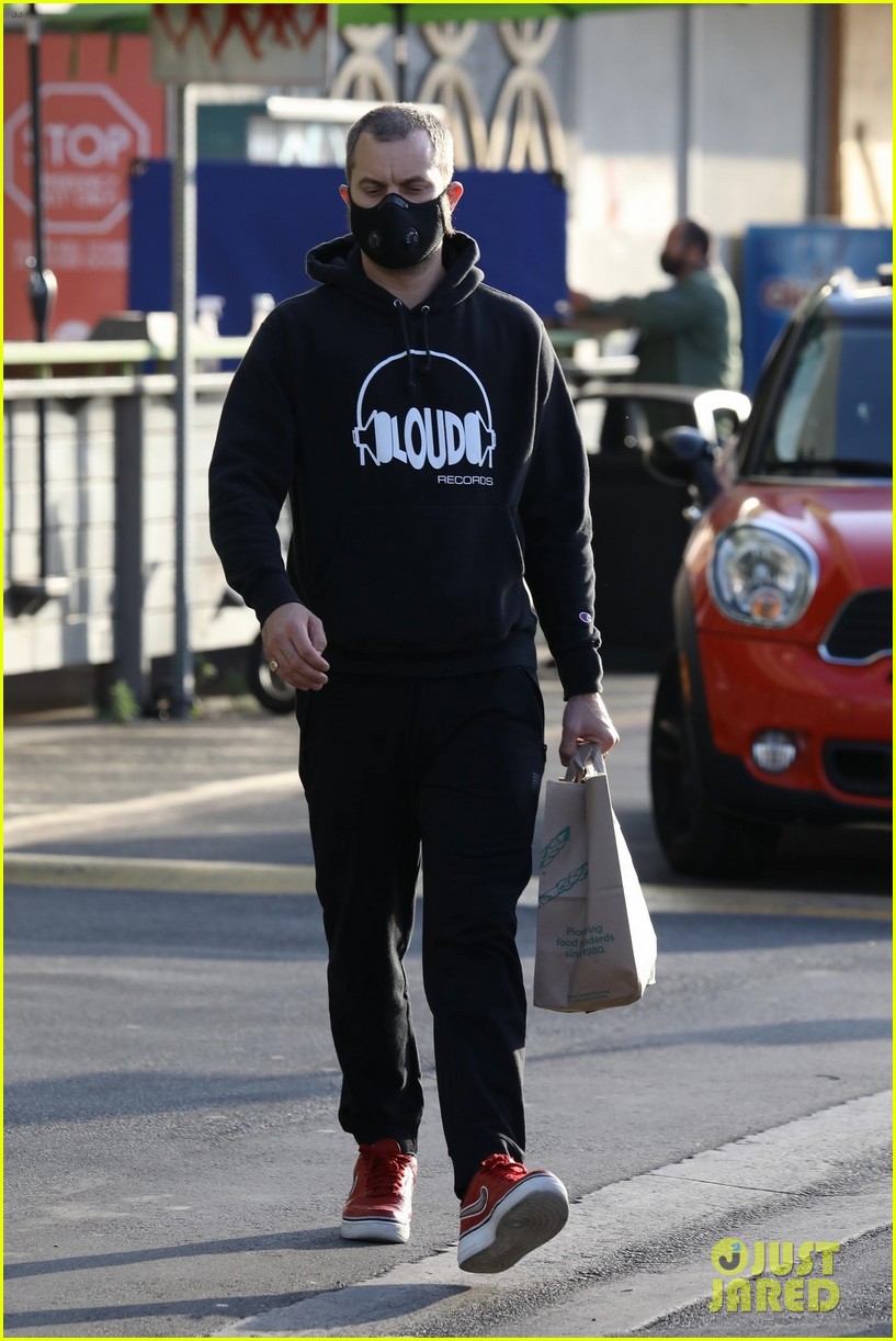 Photo: joshua jackson shaved head 05 | Photo 4464251 | Just Jared ...