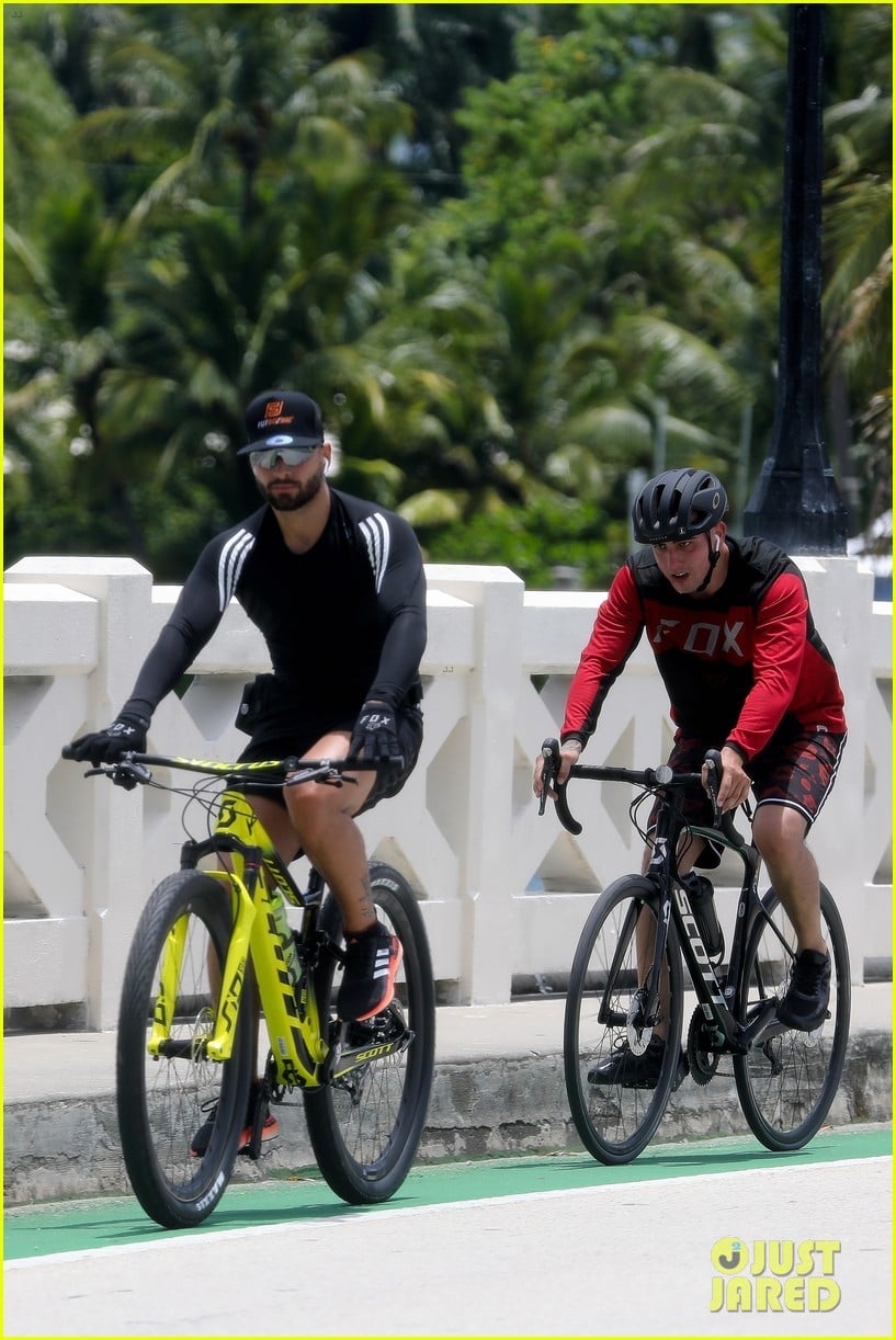 Maluma Enjoys a Bike Ride in Miami: Photo 4465166 | Pictures | Just Jared