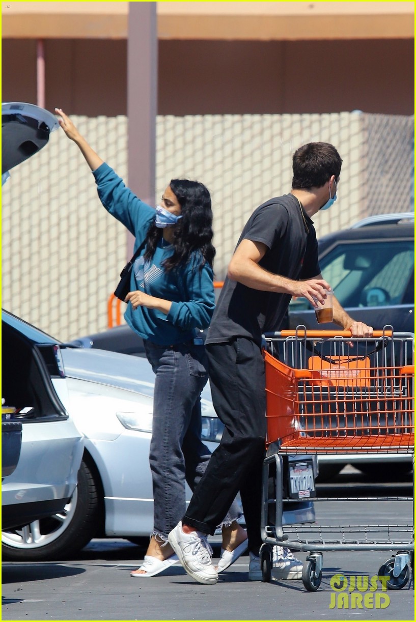 Camila Mendes & New Boyfriend Grayson Vaughan Do Some Shopping Together ...